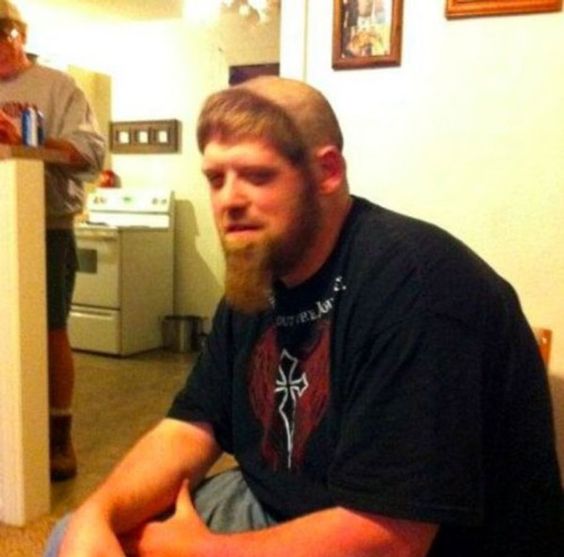 12 helt galna frisyrer som du inte trodde fanns. Världens fulaste ...